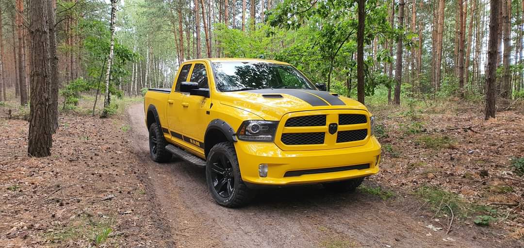 Dodge RAM - CDW Kunststoff- und Tuningteile GmbH
